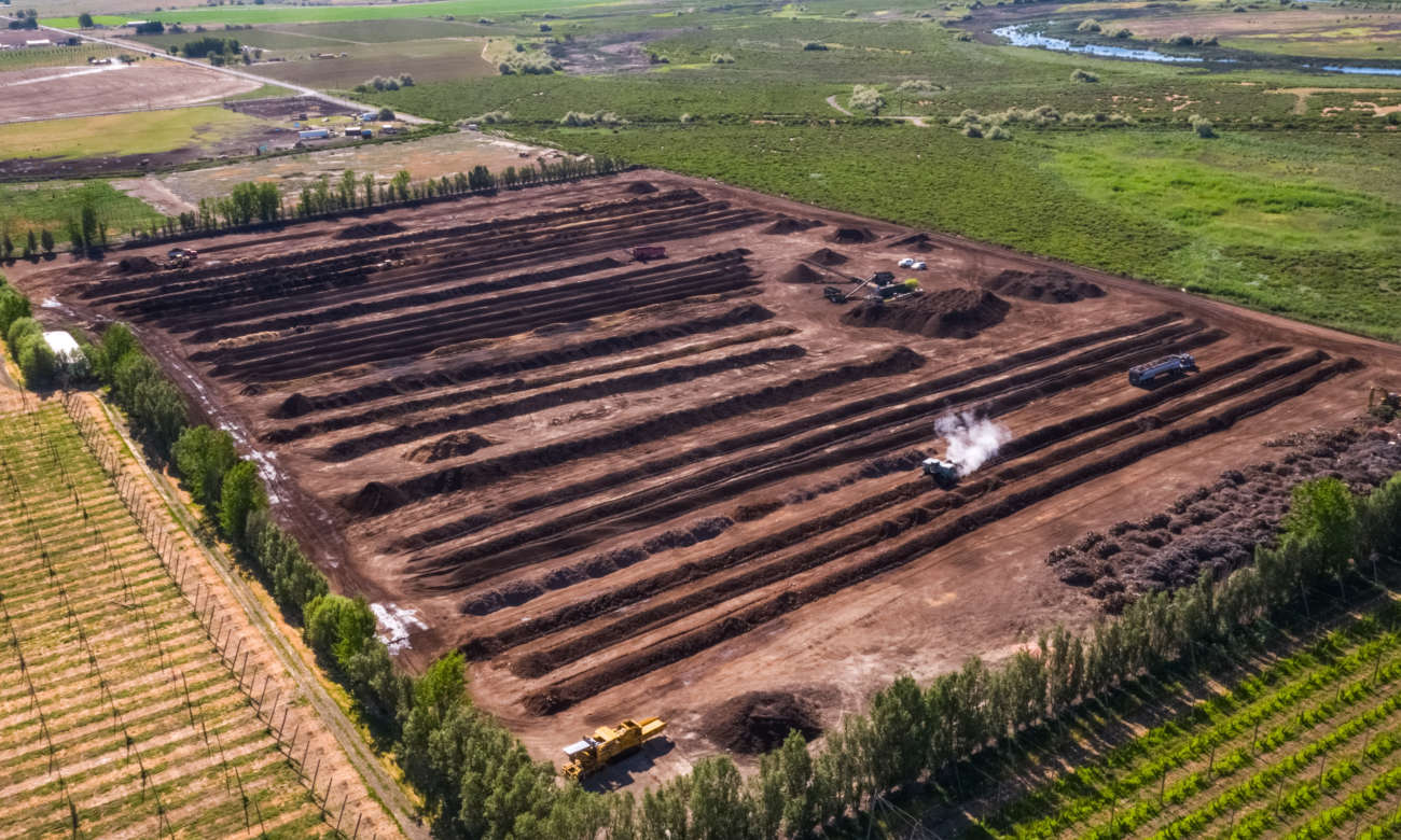 LARGE-SCALE Composting - Superfresh Growers